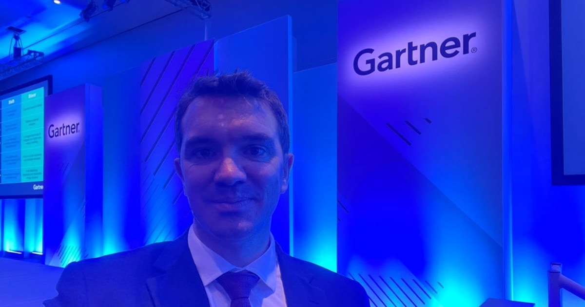 Tim Nelson addresses supply chain leaders at Gartner expo